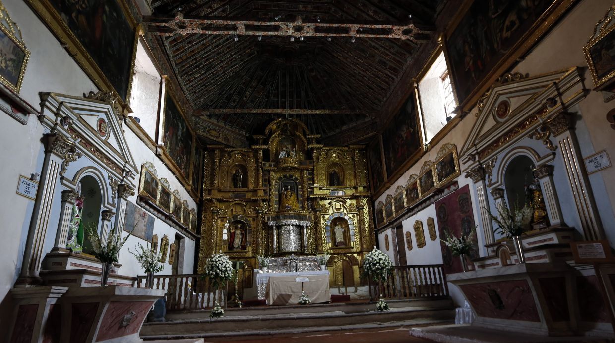Iglesia de Huaro reabre sus puertas con iluminación ornamental ...
